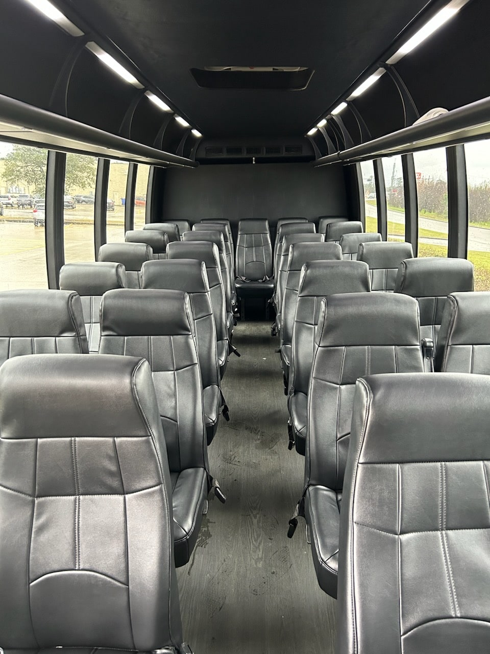 35 Passengers Executive Bus | A&D Transportation